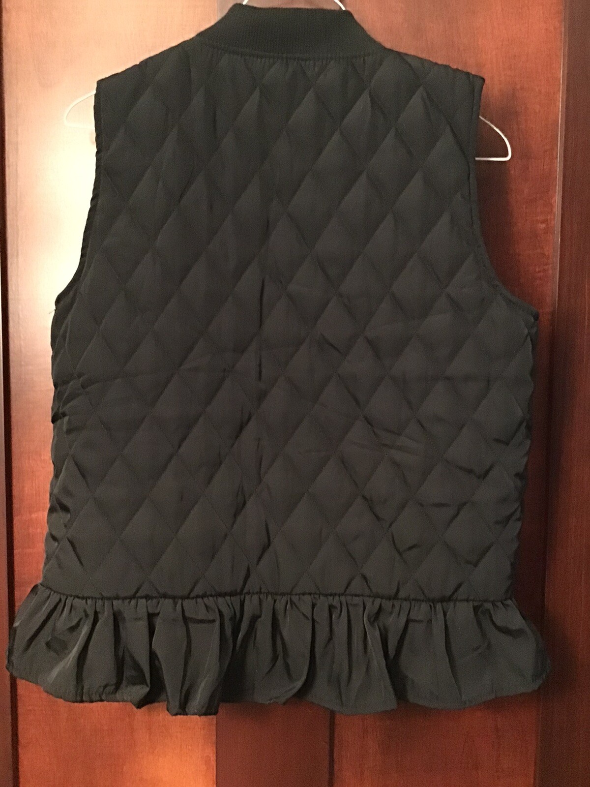 Charlie Paige Women's Size Small Black Quilted Vest Ruffled Bottom Trim ...