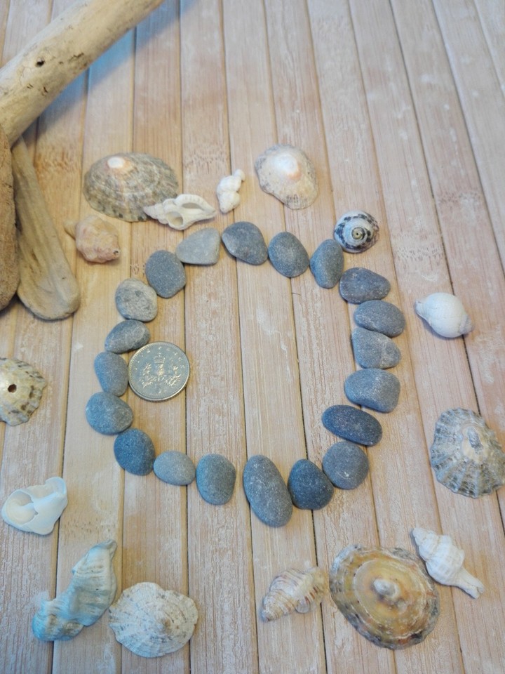 20 small flat beach pebbles stones rounded 5 - 10 mm for art craft ...
