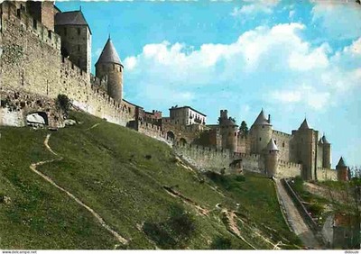11 - Carcassonne - La Cité médiévale - Côté Porte d'Aude. Travers du ...