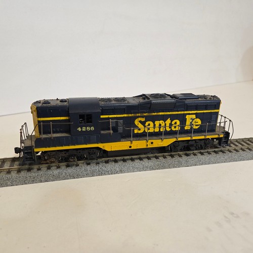 Athearn HO Santa Fe EMD GP7 Locomotive. Runs. | eBay