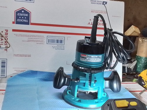 MAKITA 3606 7 Amp 1 HP Corded Electric Router Tested & Works Made USA ...