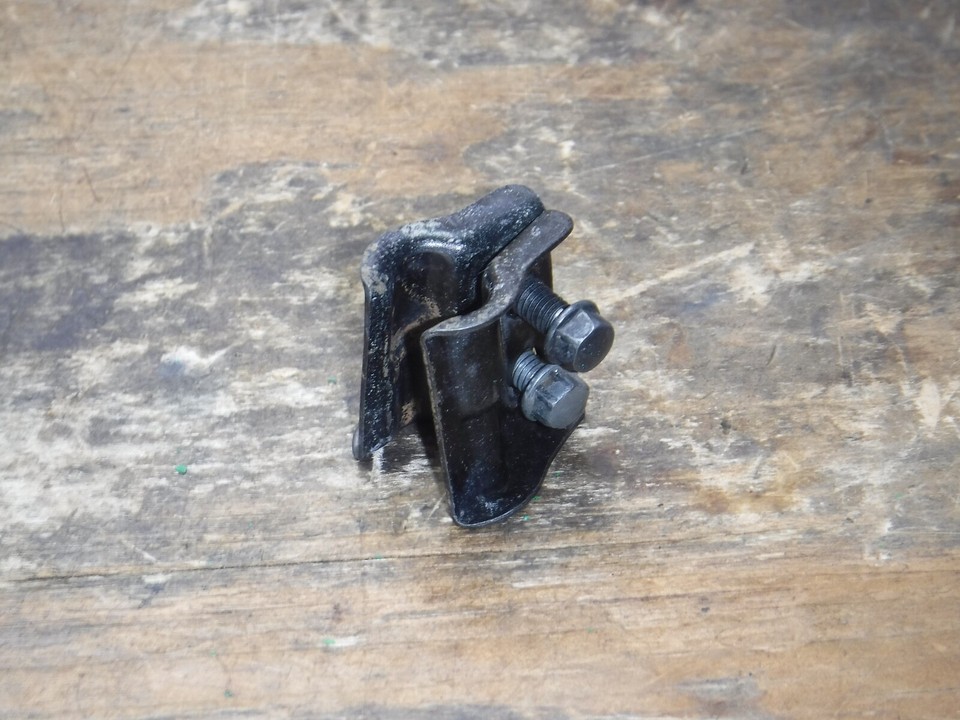 1997 Kx250 (A) Kawasaki Front Brake Line Holder Fork Guard Mounting ...
