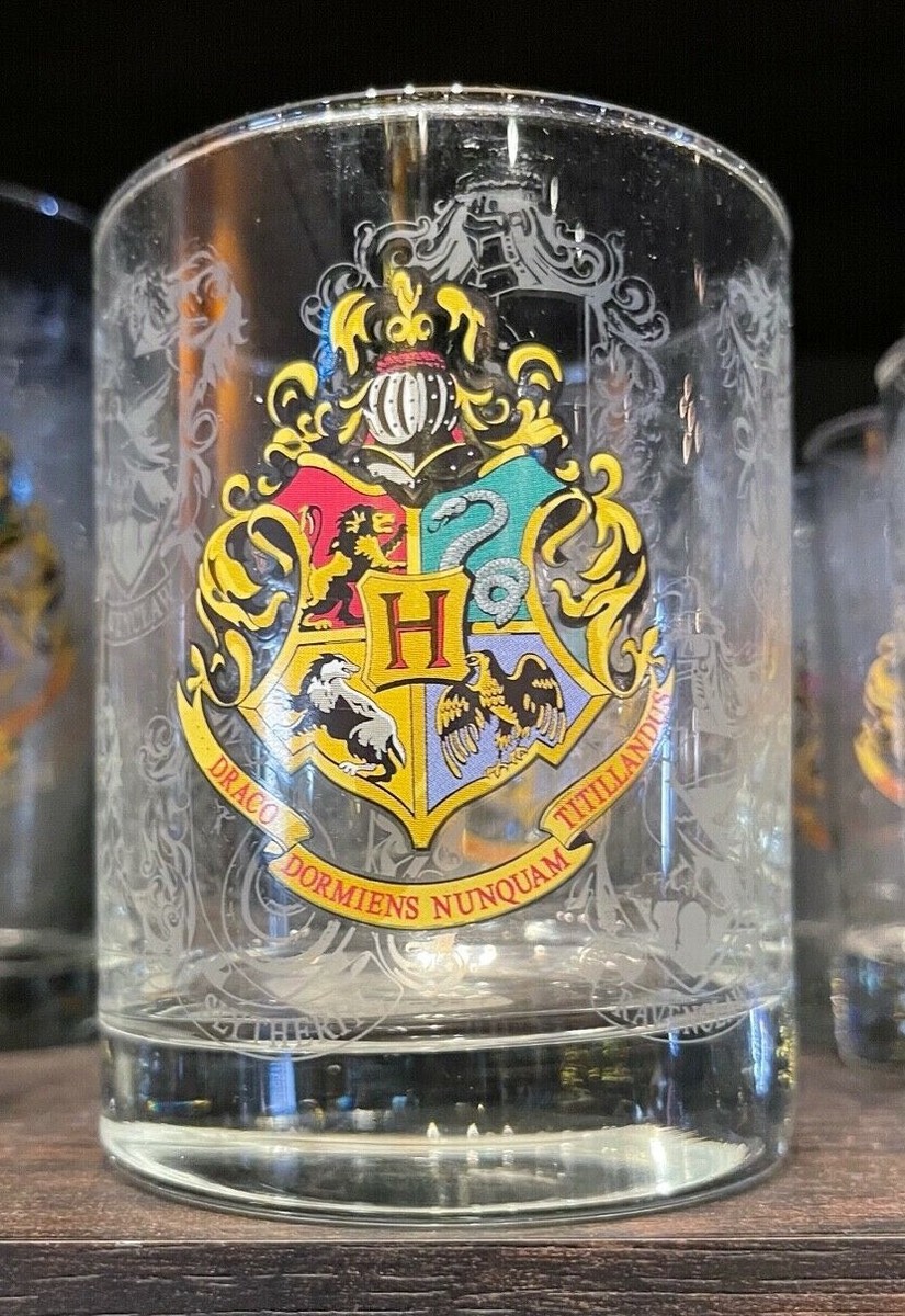 Hogwarts Crest Outline