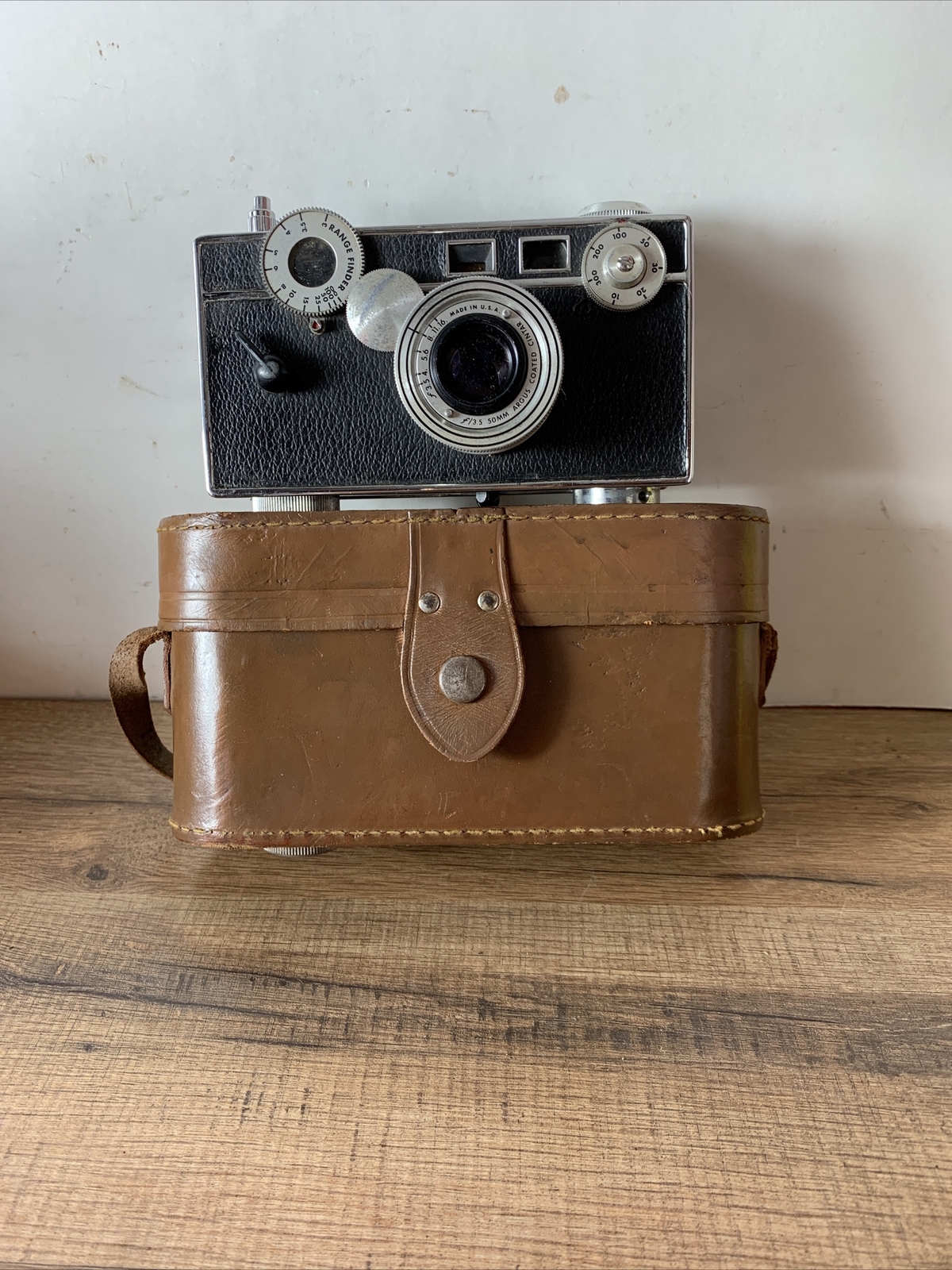 Vintage Argus 50mm Camera With Coated Cintar F/3.5 Lens With Case | eBay