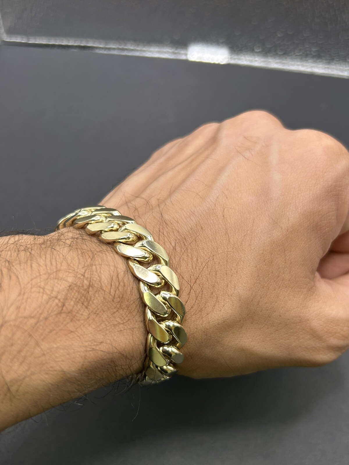 14 k cuban link solid gold bracelet - Gem