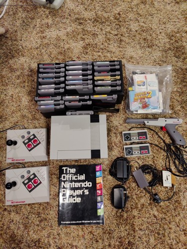 Nintendo NES 1985 Console, 4 Controllers, 1 Gun, 25 Games + The Players ...