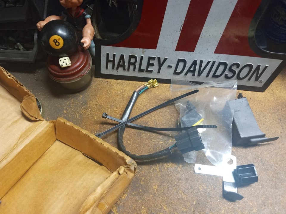 HARLEY 93684 082 RECALL SOFTAIL FATBOY SPRINGER FXR STARTER RELAY ...