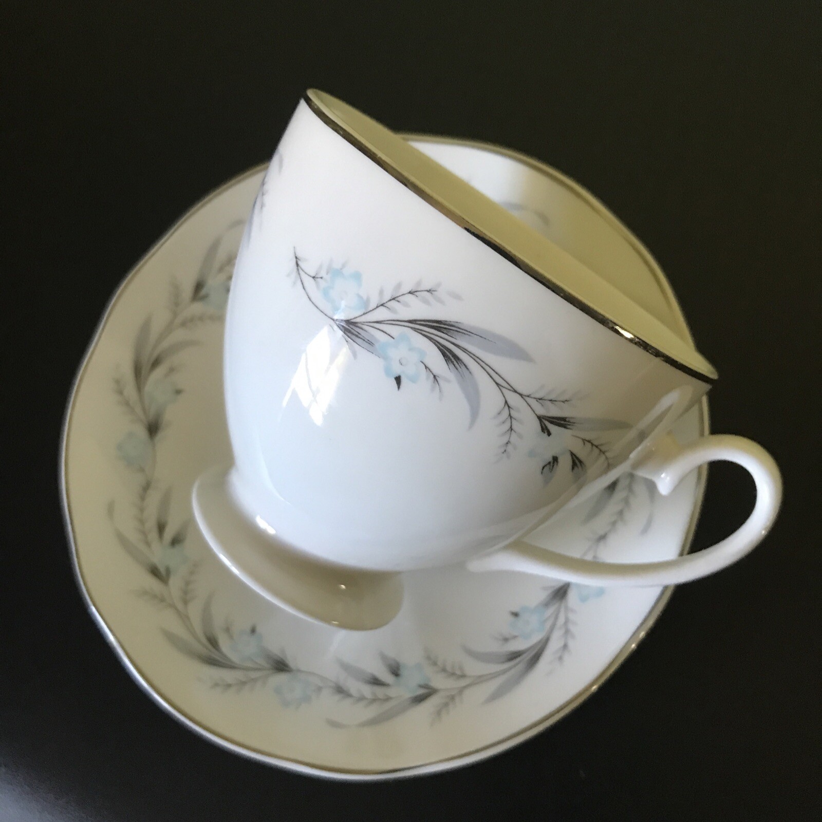 Vintage Mayfair Fine Bone China Blue Floral Tea Cup & Saucer. Excellent ...