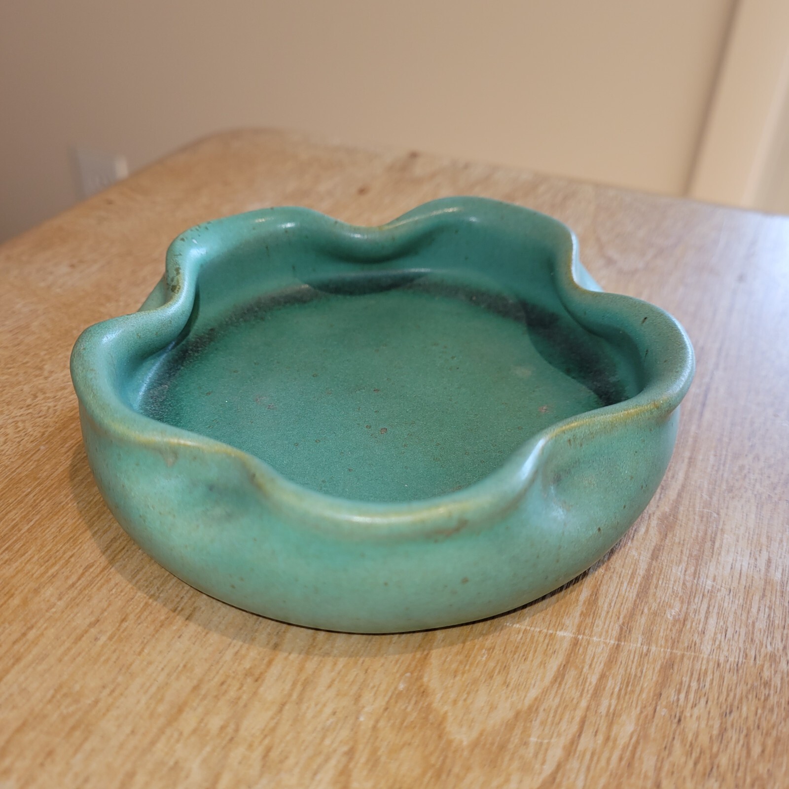 TECO Pottery Classic Antique Vase, Shape 275, W.D. Gates, Matte Green ...