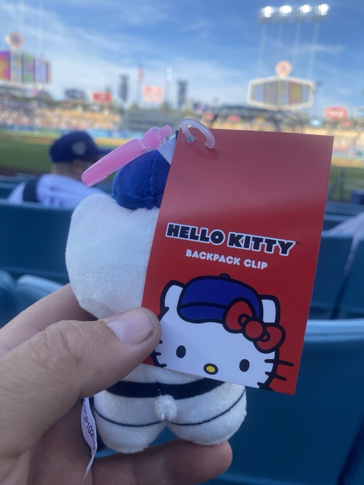 NEW! VIRAL LA Dodgers Plush Hello Kitty® Bag Charm Keychain BACKPACK ...