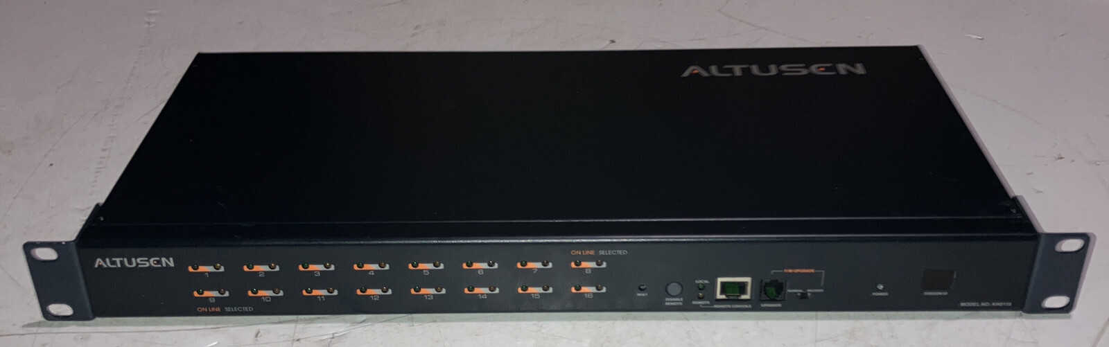ALTUSEN KH0116 16-PORT PS/2 KVM SWITCH WITH RACK MOUNT EARS & POWER ...