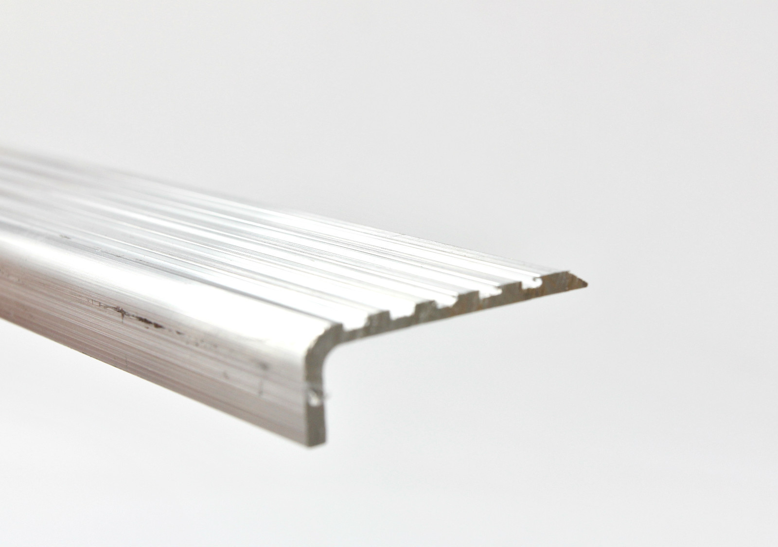ALUMINIUM Stair Nosing FLUTED ANGLE Anti Slip Edging for Stairs Steps ...