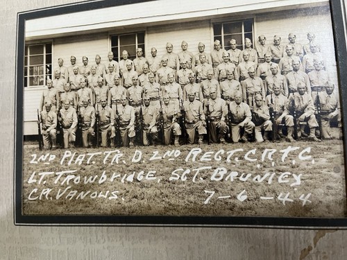 WORLD WAR 2 PHOTOS FORT RILEY KANSAS 1944 SOLDIERS ARMY PLATOON COMPANY ...