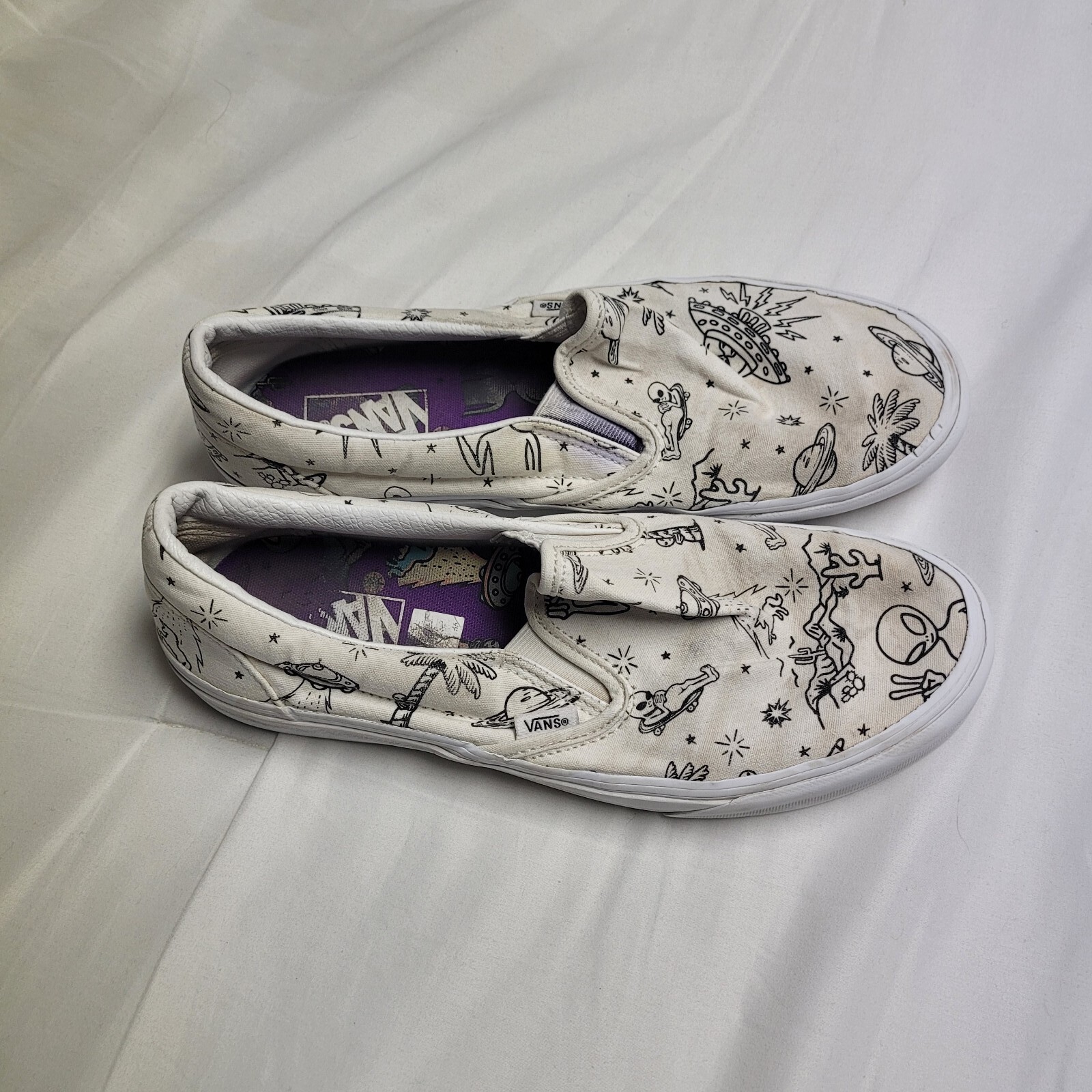 Vans Classic Slip On UPaint UFO Alien White/Black Can… - Gem