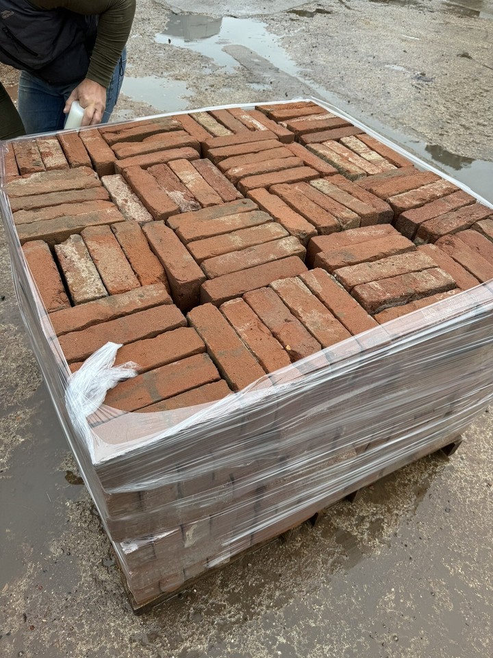 Reclaimed Soft Red Bricks £1 Each | eBay UK