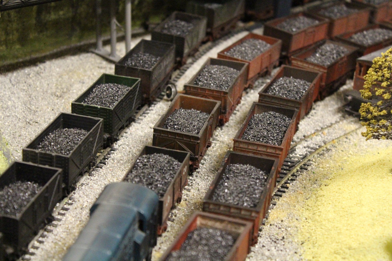 BULKSCENE - 1mm Fine Model Railway Coal OO/HO Gauge Trackside BULK ...