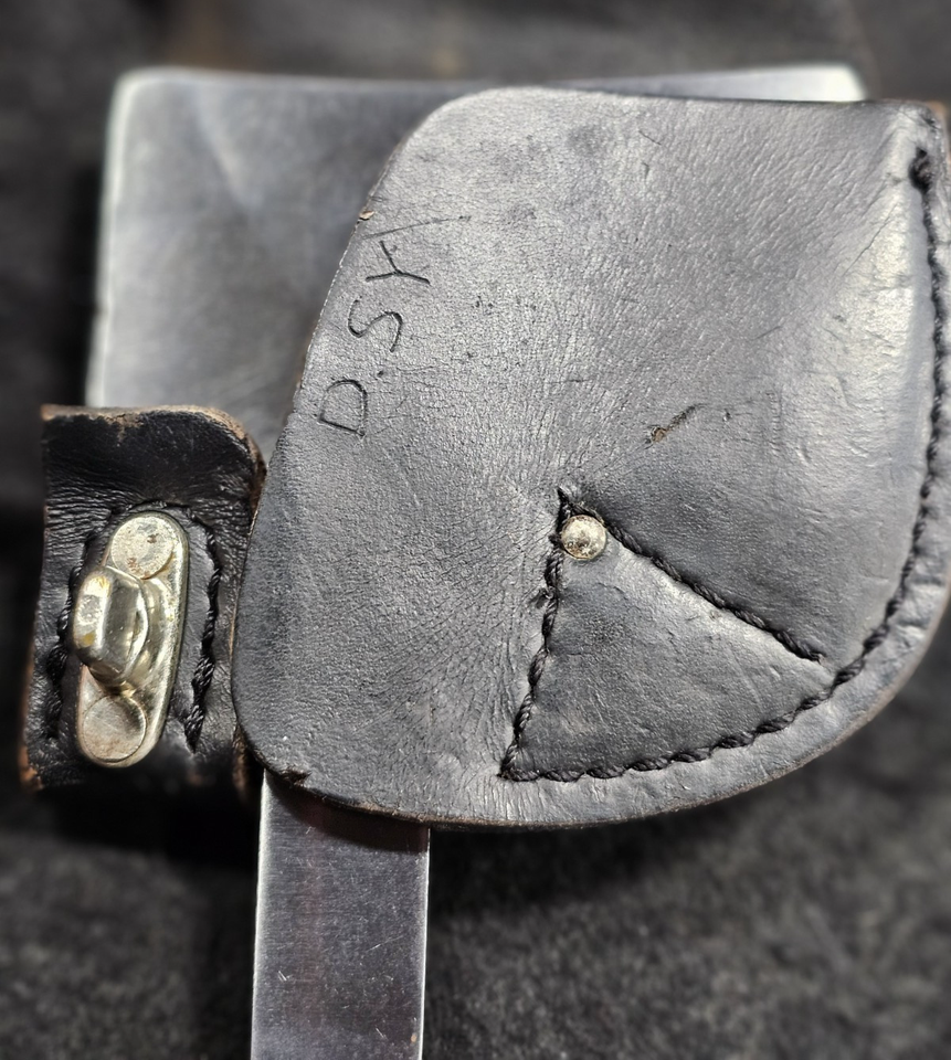 BUCK 106 HATCHET, HUNTER AXE, LEATHER SHEATH, WOOD HANDLE, FREE ...