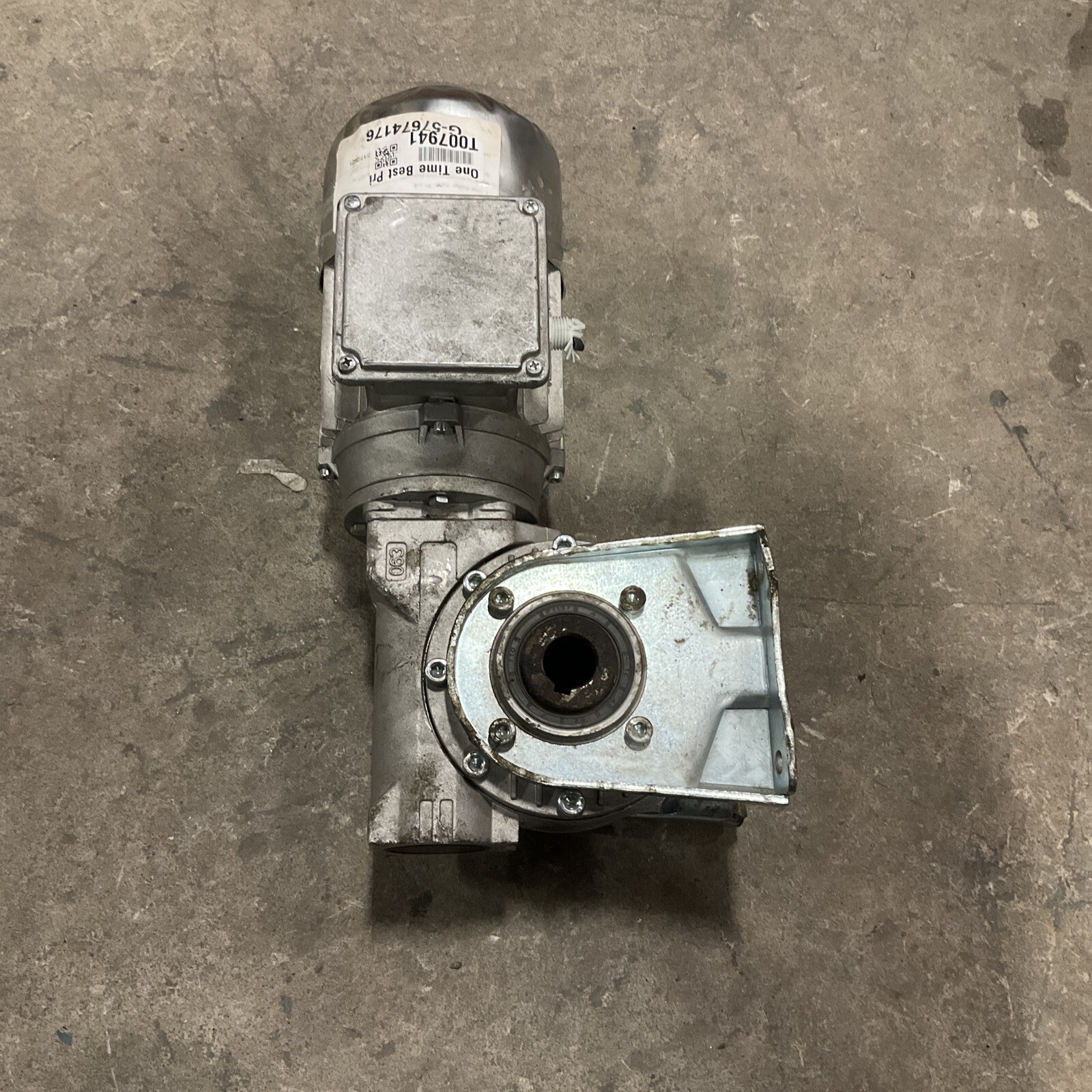 CME 71-C/4 GEARMOTOR P063PA11C0-Q83P | eBay