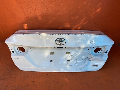 2018 2019 2020 2021 Toyota Camry SE Trunk Lid OEM 64401-06F50 | eBay