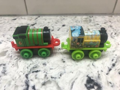Thomas & Friends MINIS Aquatic Yellow Victor & Percy | eBay