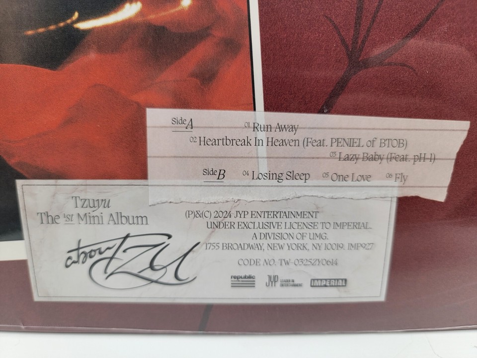 Tzuyu Of Twice The 1st Mini Album abouTZU Limited Edition Galaxy Green ...