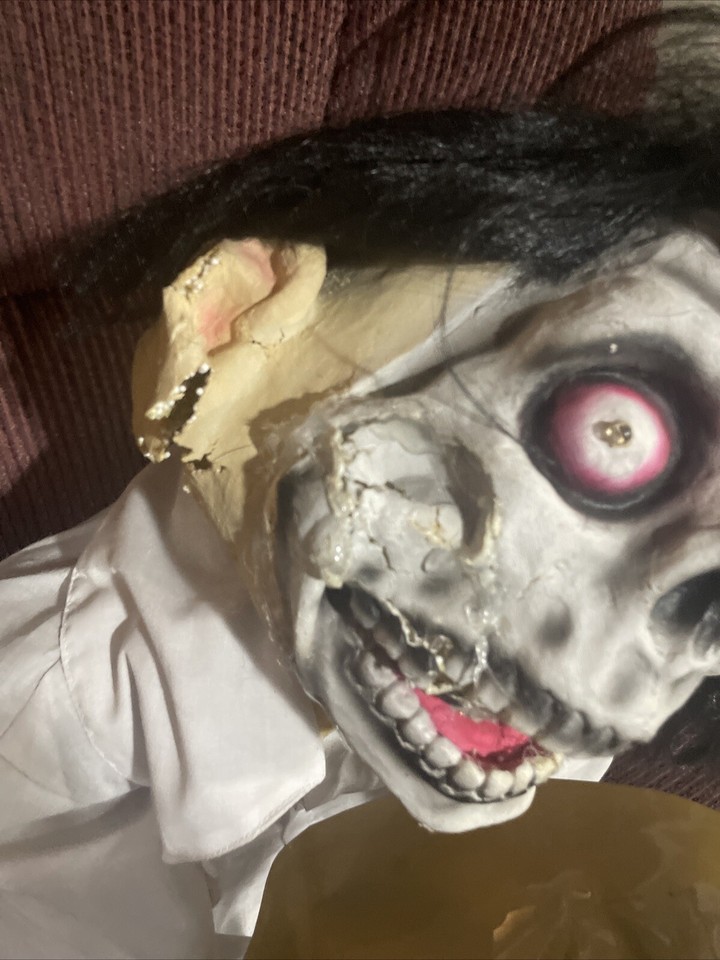 Works *READ* Spirit Halloween morbid industries Ripping Face Man | eBay