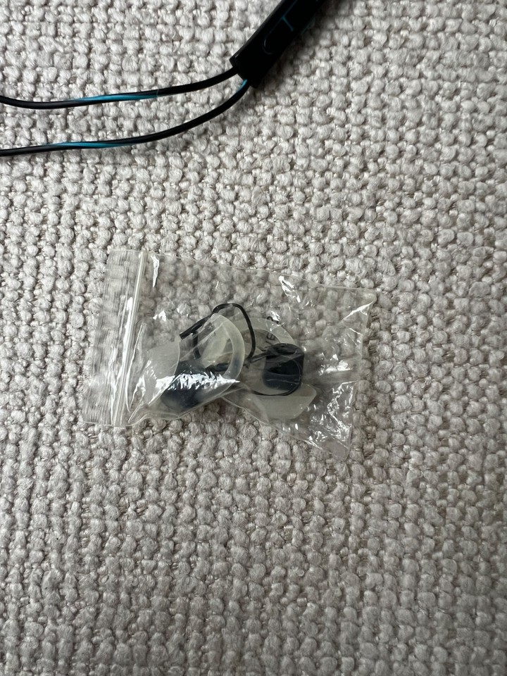 Bose QuietComfort 20 Acoustic Noise Cancelling Headphones In-ear | eBay ...