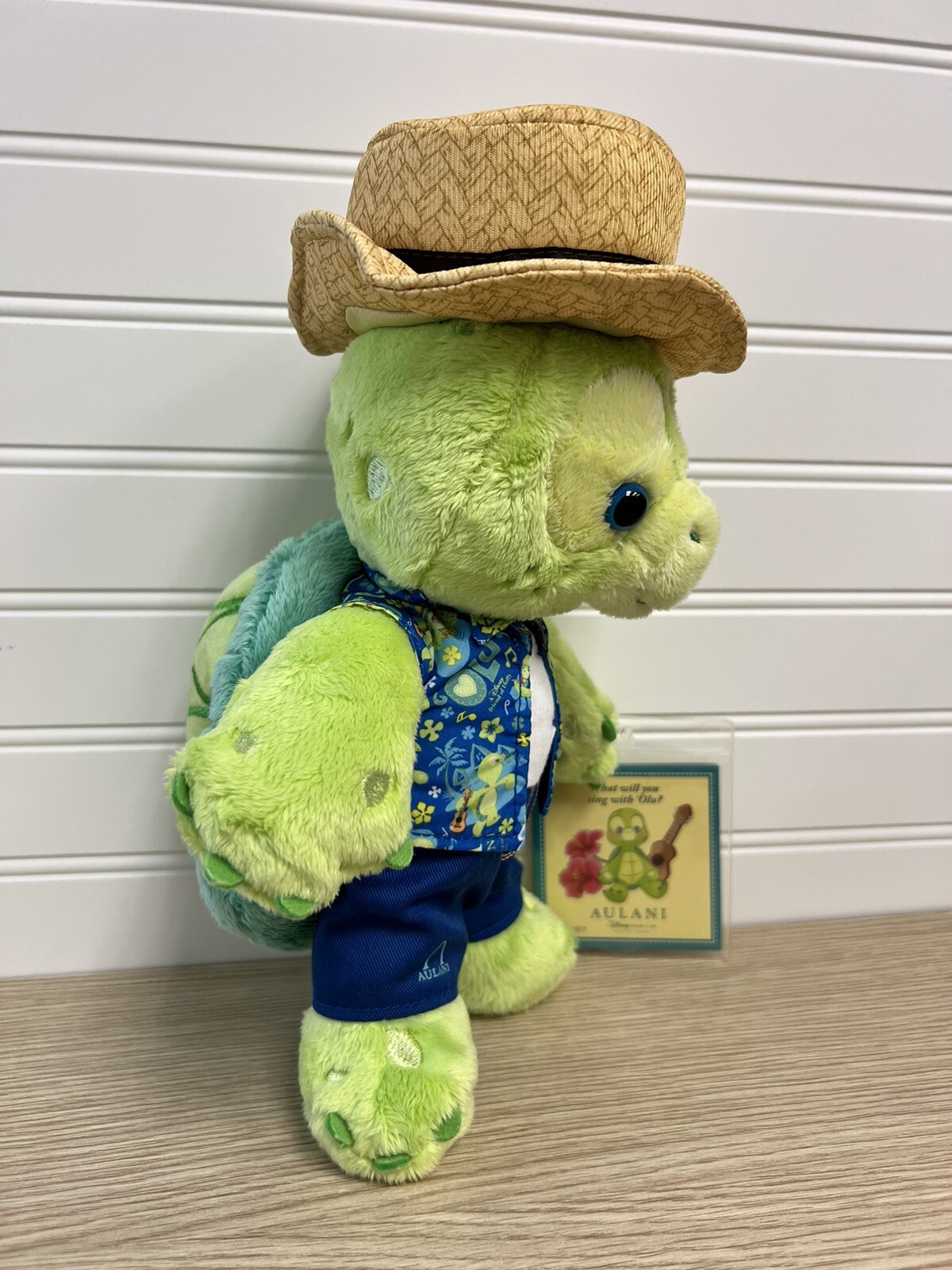 Disney Aulani Olu Turtle Hawaiian Shirt Hat Duffy & Friends 12” Plush ...