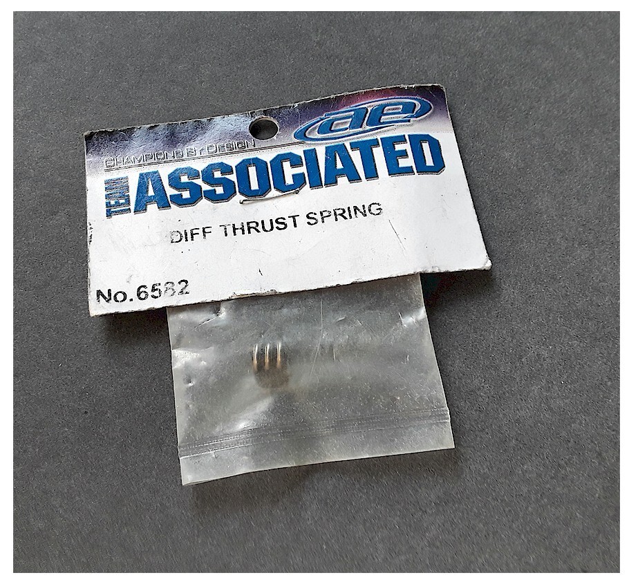 Vintage RC Car Team Associated Diff Thrust Spring 6582 Old Stock NIB | eBay