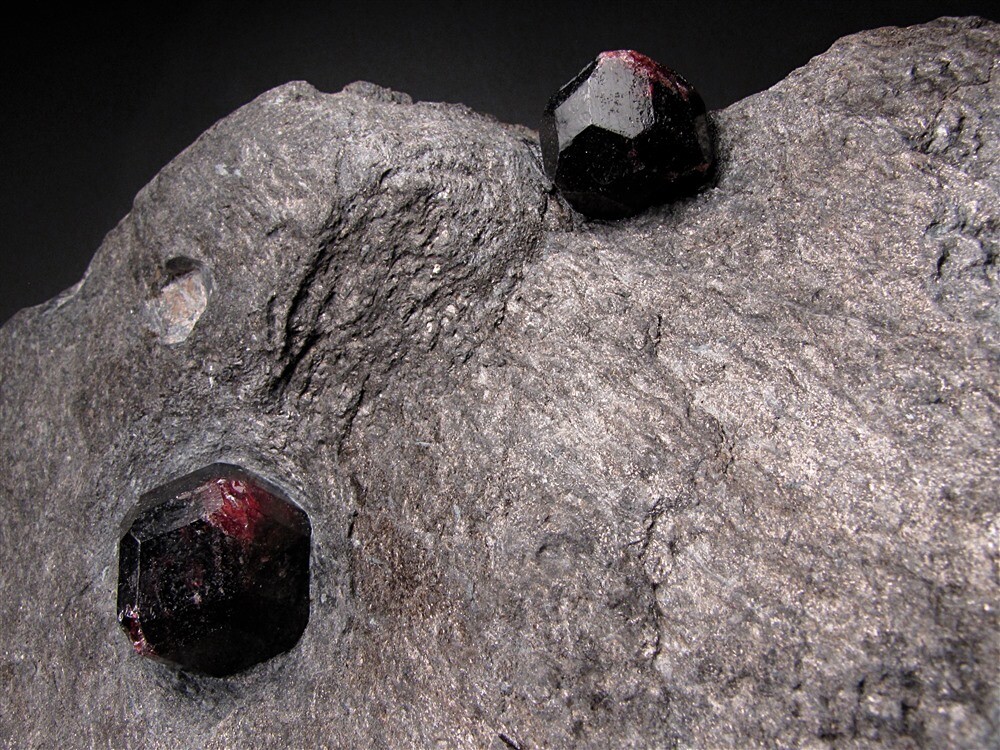 Almandine Garnet Crystals Wrangell Alaska | eBay