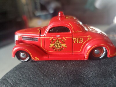 Maisto 1936 Ford Cook County Fire Dept. Real rubber tires 713 RARE VHTF ...