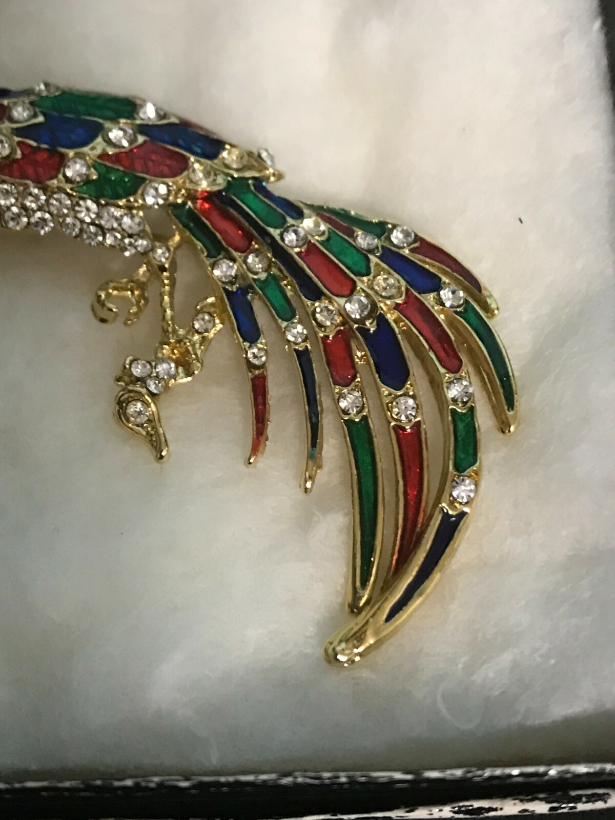 BEAUTIFUL PEACOCK PIN--MULTI-COLOR CRYSTALS & GLASS--… - Gem