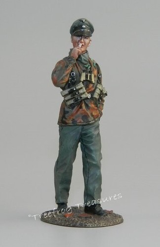 #25122 WWII Waffen SS Hauptscharführer Smoking, Winter 1944-1945 - W ...