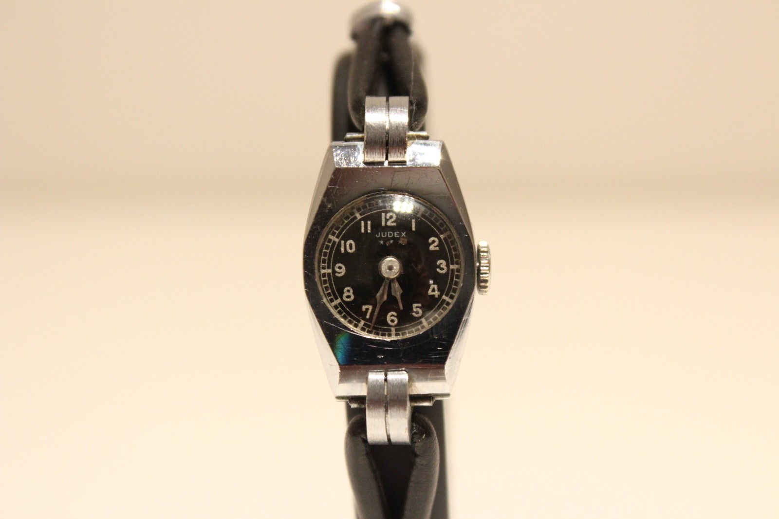 ART DECO WW2 ERA MILITARY STYLE SMALL SWISS LADIES MECHANICAL WATCH ...