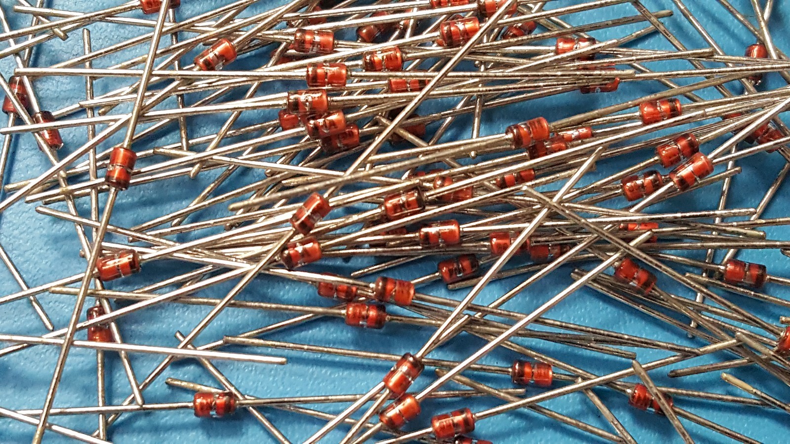 200 PCS 1N4756A ,DIODE ZENER, 47V, 1W, DO41, 1N4756A | eBay