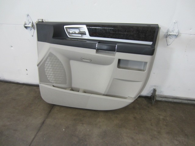 2008 2009 2010 Dodge Grand Caravan PASSENGER Right Front Door Panel | eBay
