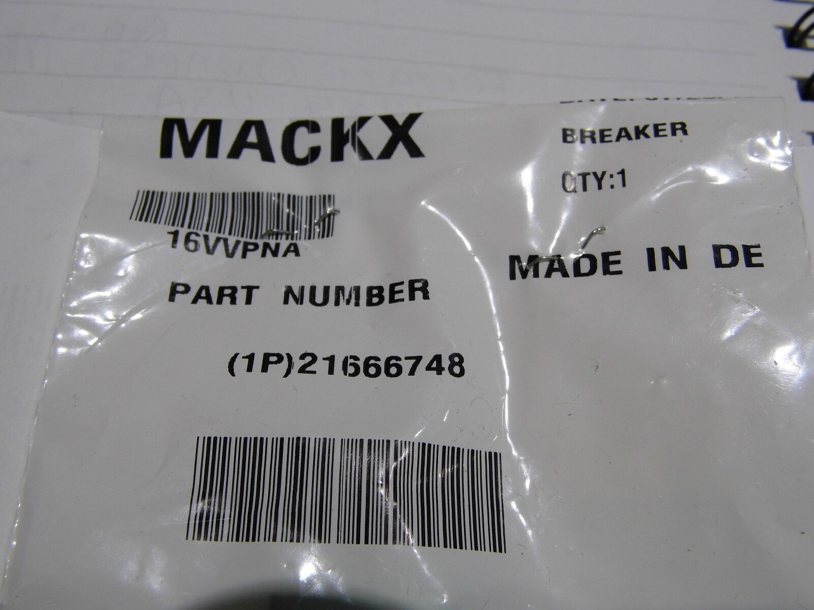 FACTORY VOLVO MACK 30A BREAKER 14.5VDC 21666748 | eBay