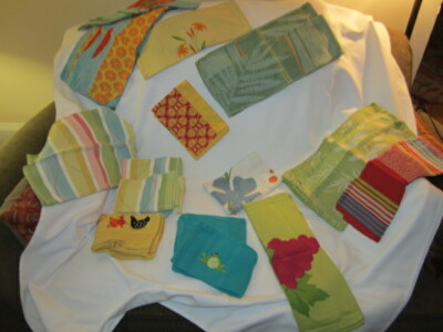 Preowned Lot of 20 Vintage TAG BRAND Assorted Colorful Kitchen Dish ...