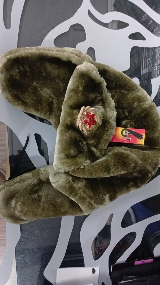 WARM WINTER CAP RUSSIAN TRAPPER HAT SOVIET BADGE MILITARY USHANKA ...