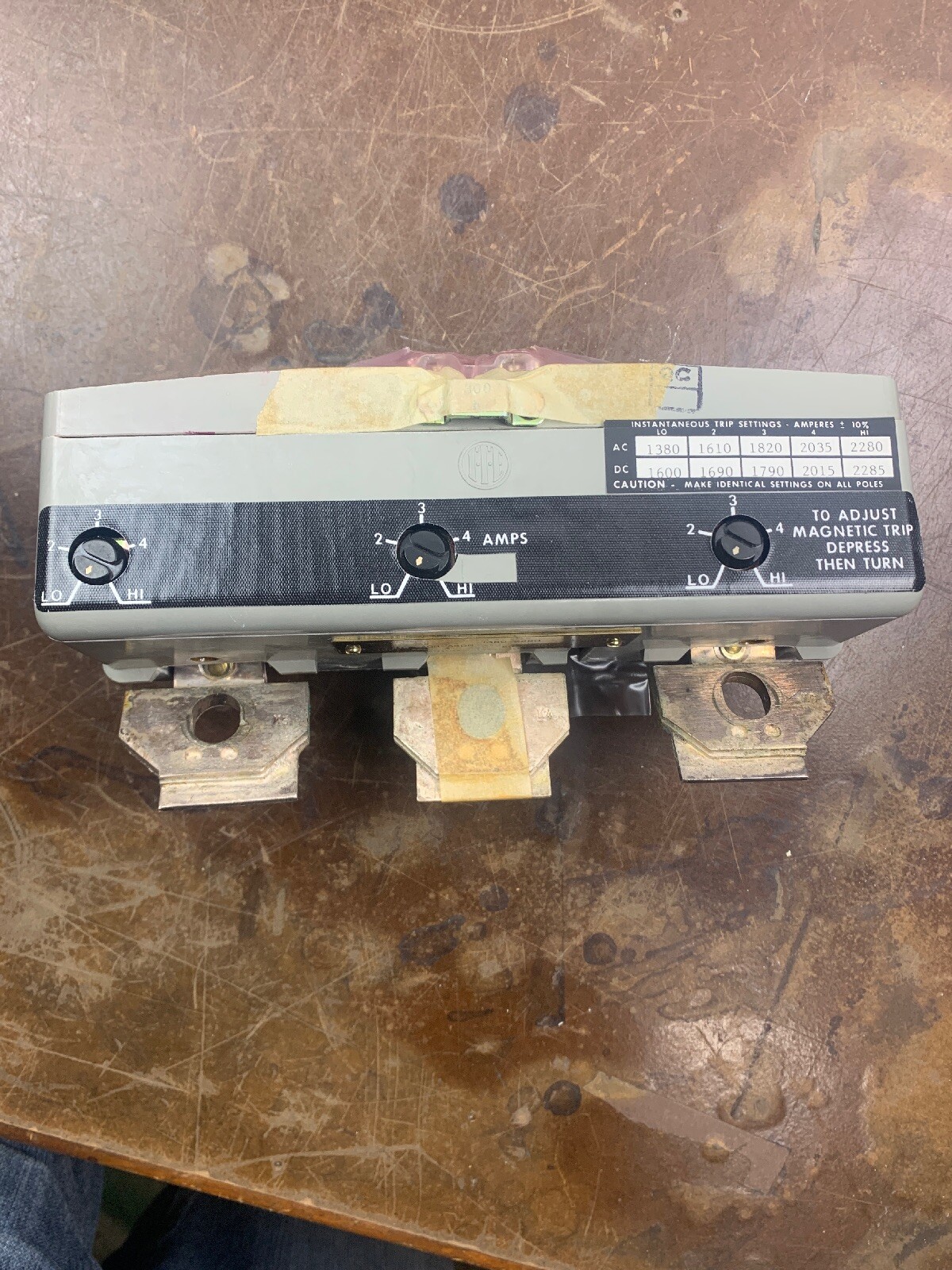 ITE Gould Circuit Breaker Trip Unit Type AQB-A400 CAT NO. 6732 3 POLE ...
