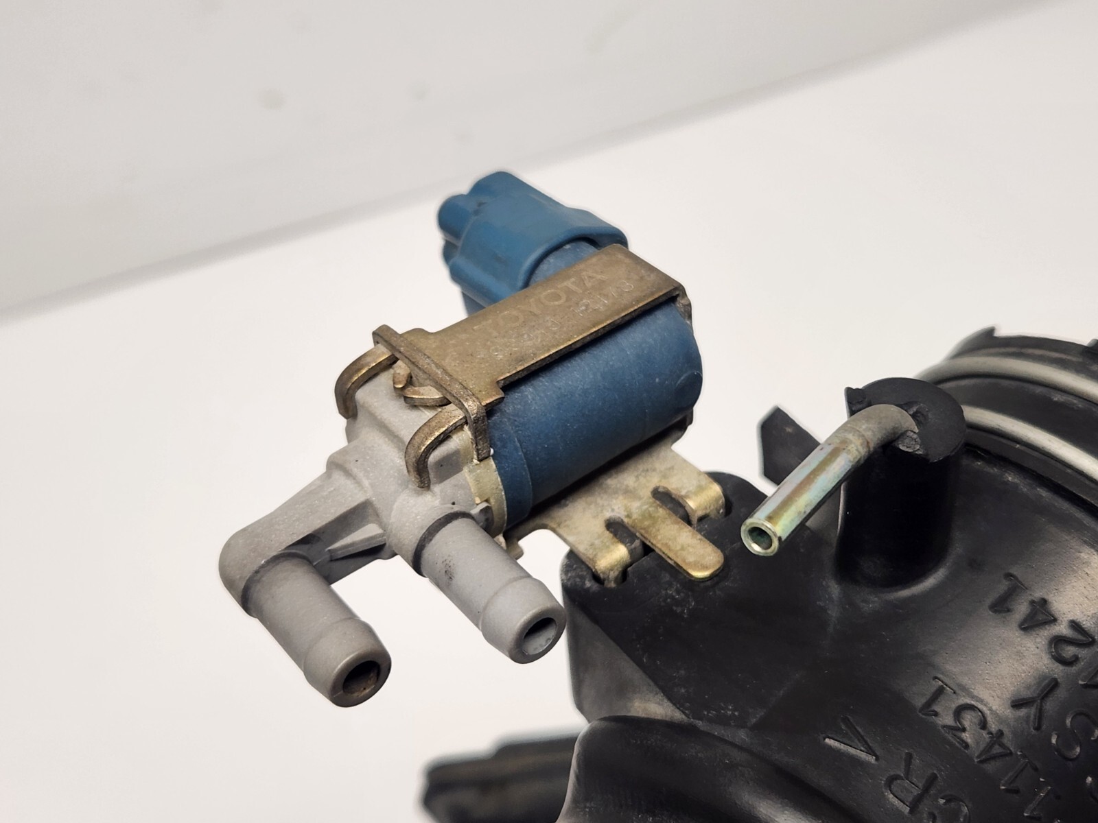 1997 Toyota Paseo Air Intake Tube OEM 17881-11431 / 17880-11241 | eBay
