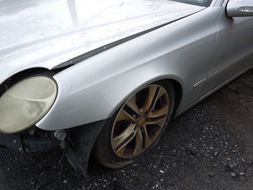 2003-2006 Mercedes-Benz E500 Sedan Fender Driver Left LH OEM C744 ...