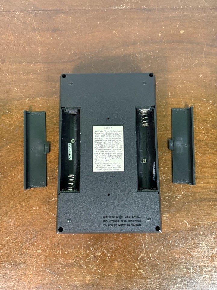 WORKING 1981 Entex ARCADE DEFENDER Handheld Portable Game Rare ...