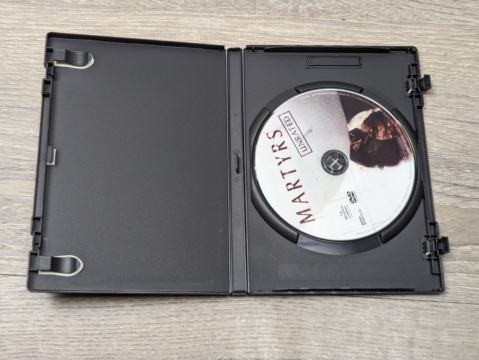 Martyrs DVD 2009 Unrated French Horror Movie Pascal Laugier Extreme ...