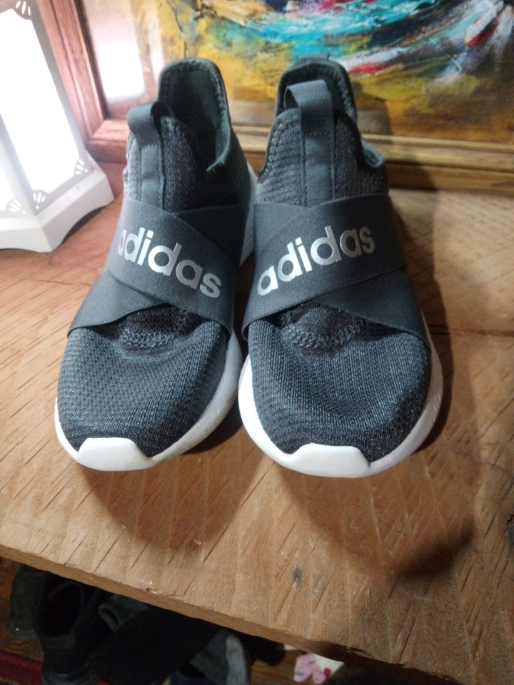 Adidas Running Track Shoes Sz 6 Adapt Gray - Lightweight & Comfortable ...
