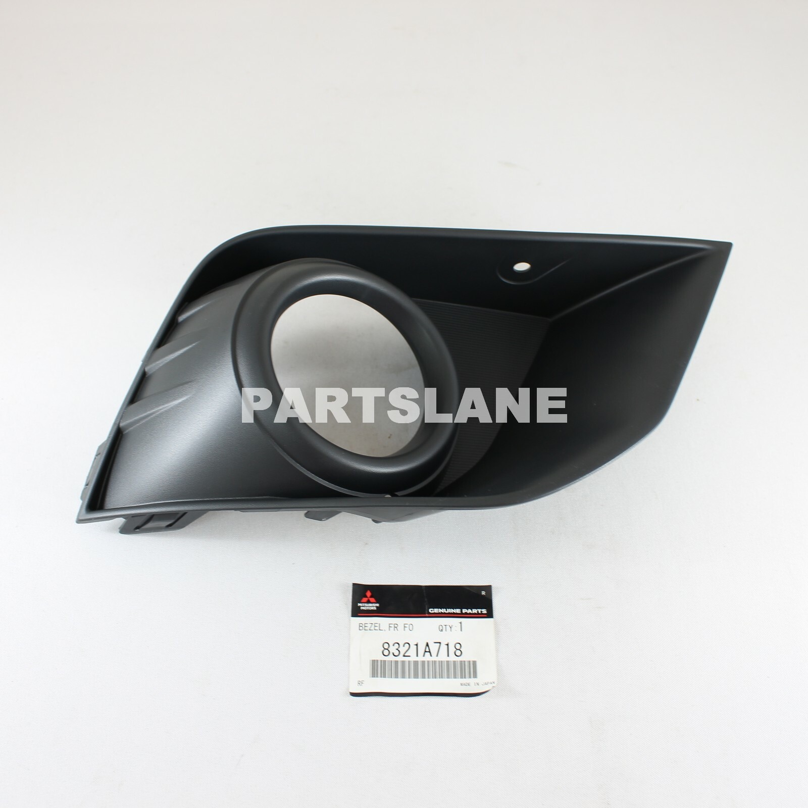 Mitsubishi Outlander Sport 2016-2017 OEM Front Right RH Bumper Garnish ...