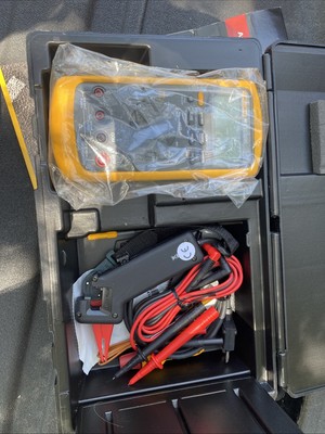 Fluke 88-5/A Automotive Multimeter Combo Kit Open Box 95969249072| eBay