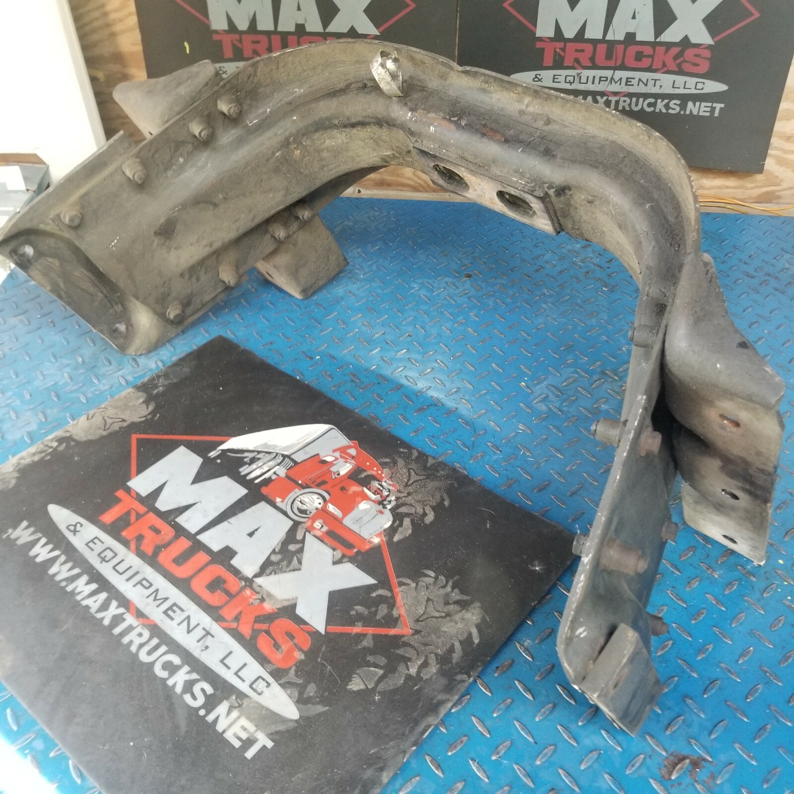 1993 MACK MODEL CH613 DAYCAB / BEARING CROSSMEMBER GUSSET | eBay