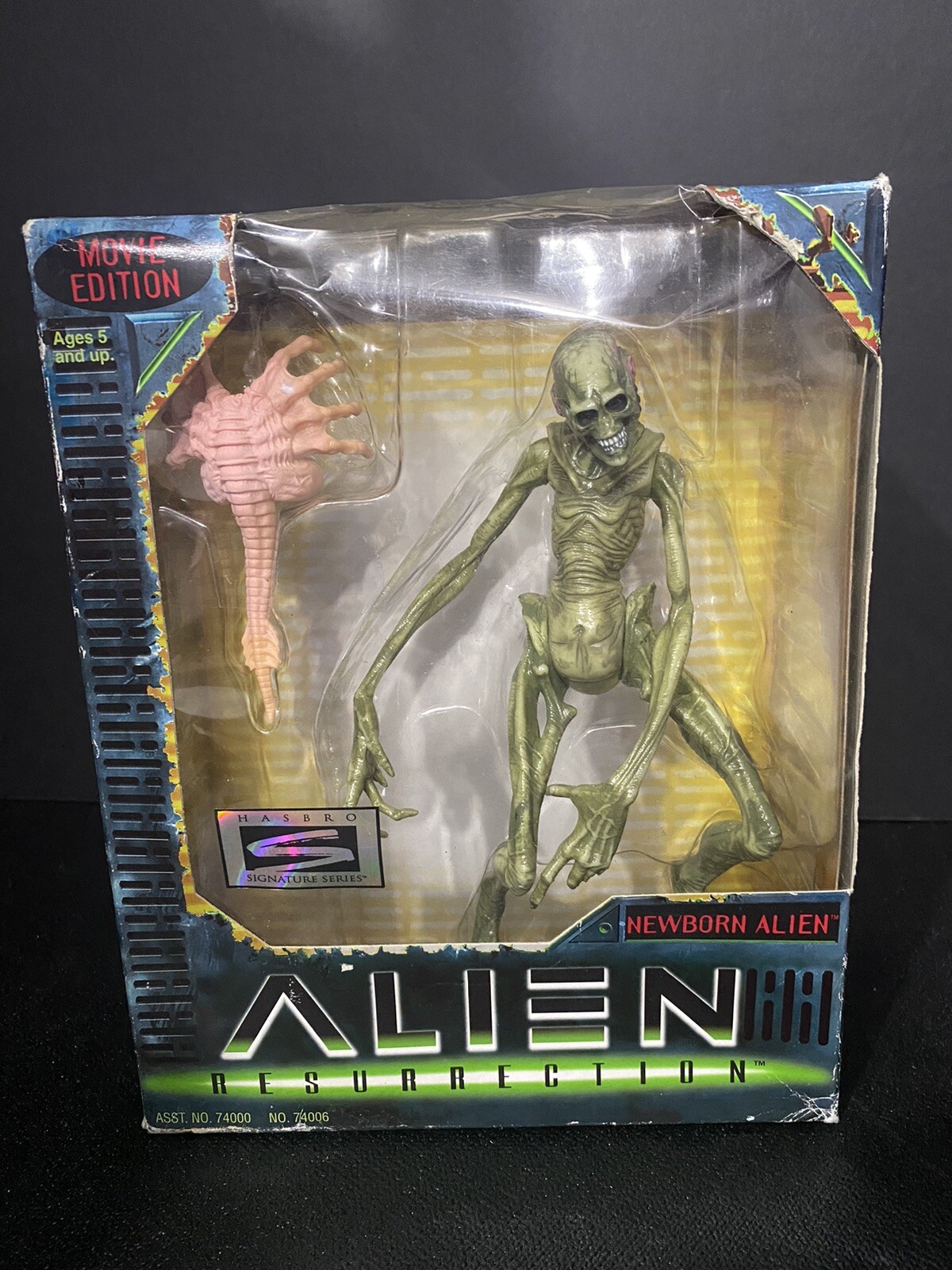 NEW BORN ALIEN MOVIE EDITION 8" FIGURE HASBRO SIGNATURE SERIES BOX NOT ...