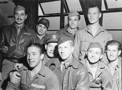 WW2 WWII Photo World War Two / USAAF 8th Air Force Crew England 1942 ...